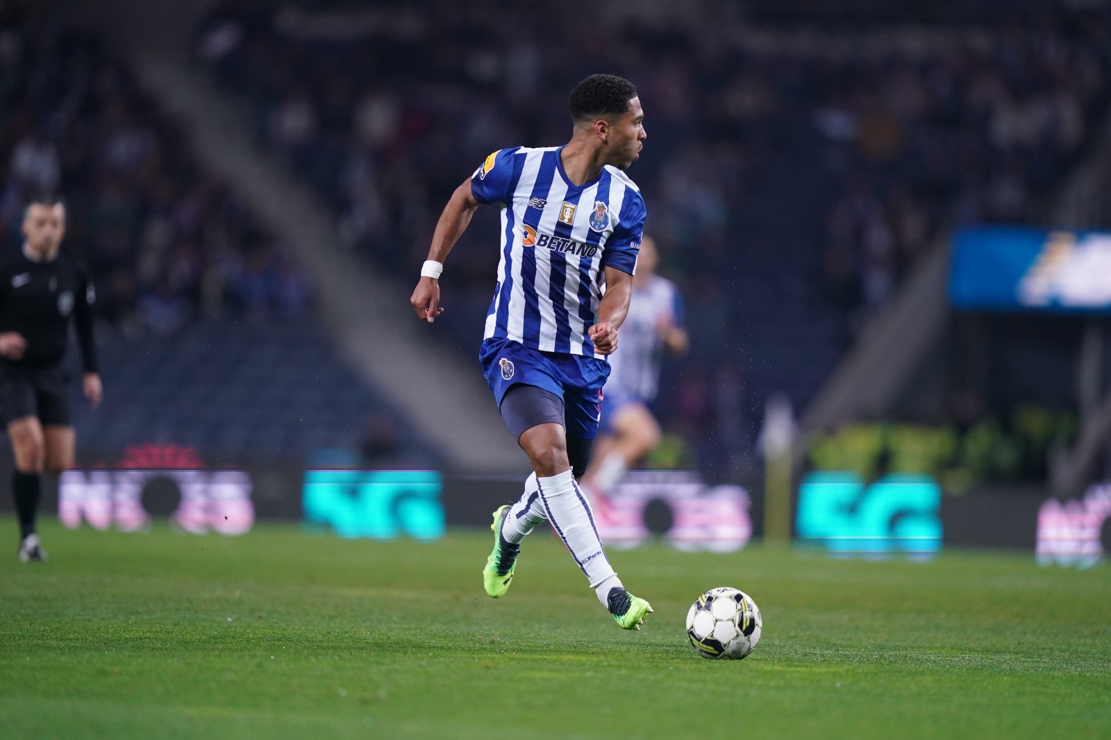 FC Porto apura-se para a final da Taça de Portugal com golos no ...