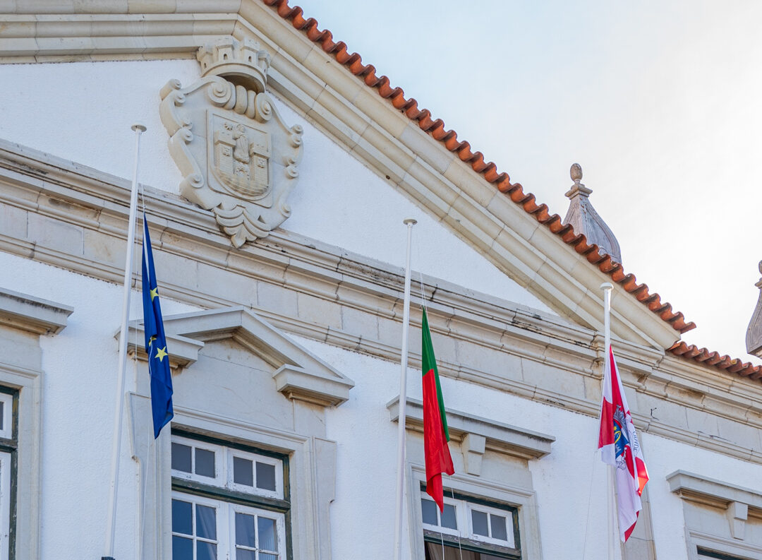 CHEGA em Faro recebe deputados com apupos - Folha Nacional