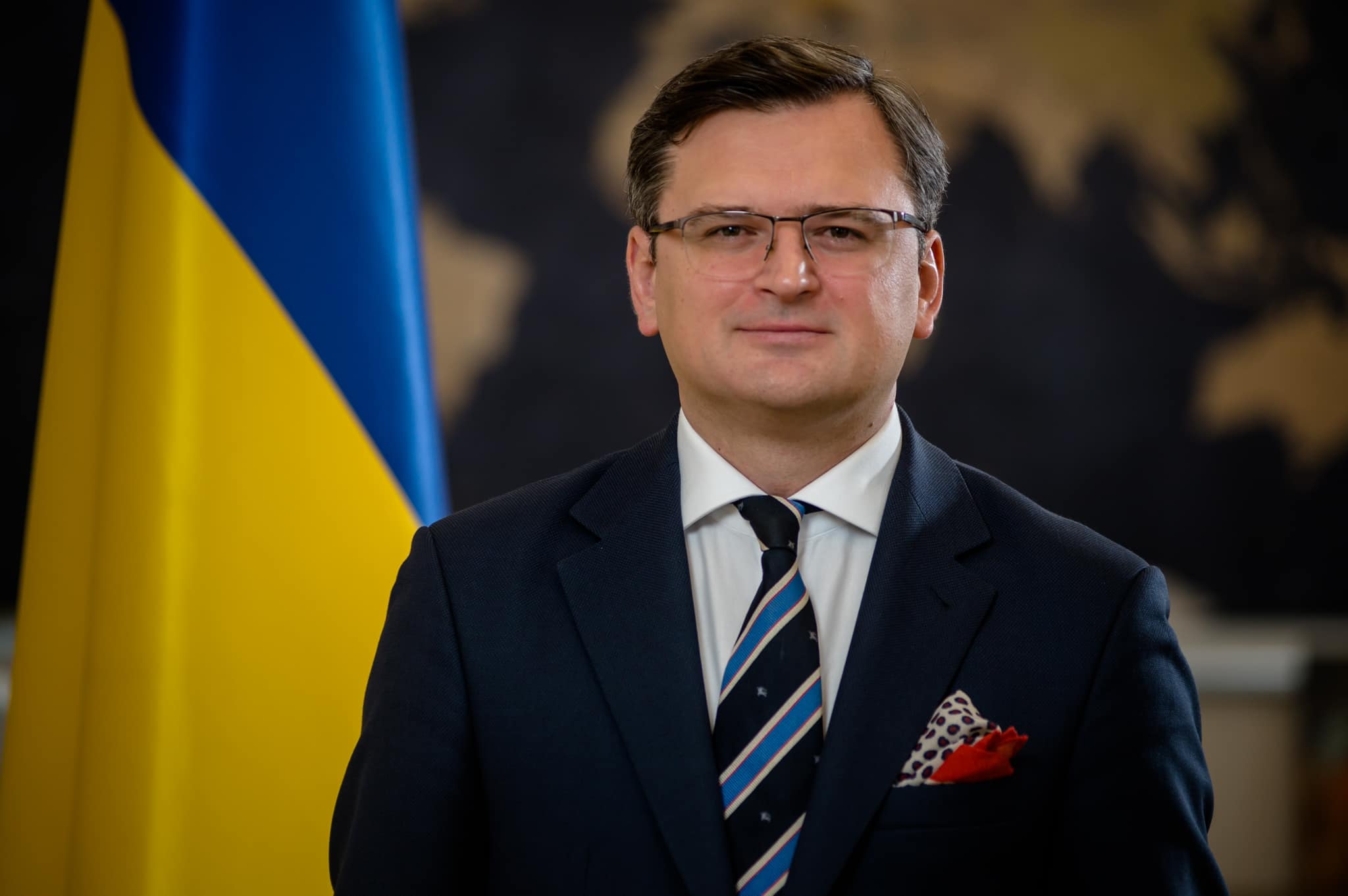 Kiev anuncia medidas para fazer regressar homens do estrangeiro - Folha ...
